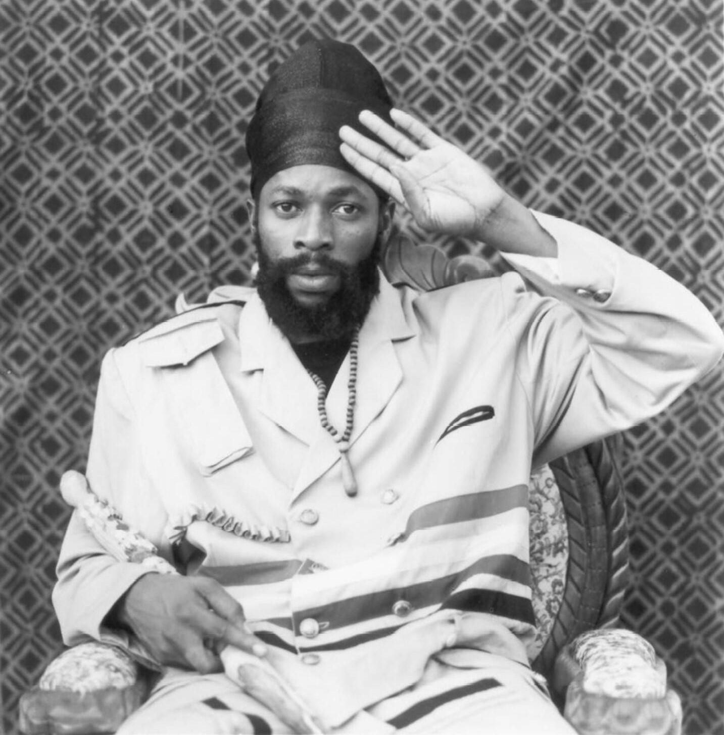 CAPLETON – Skinfama