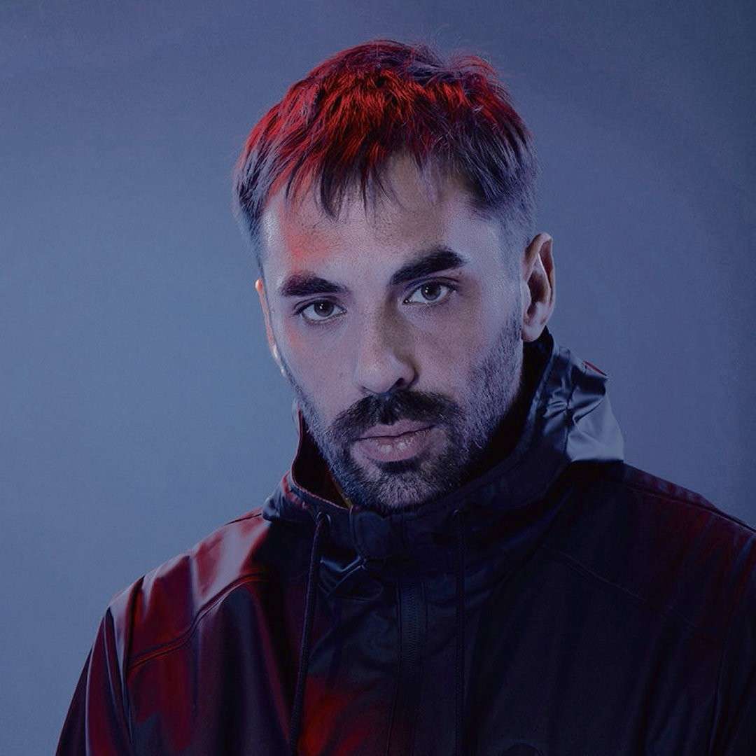 Book GRINGE with Skinfama for your event